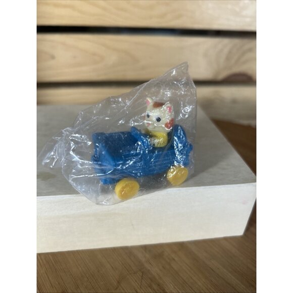 McDonald's | Toys | Vtg The Busy World Of Richard Scarry Mcdonalds Toy ...